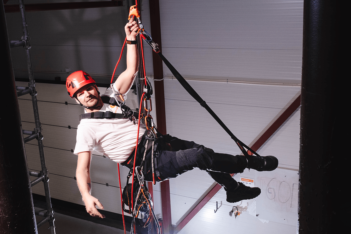 ABC Fallsikring inspects fall arrest equipment digitally